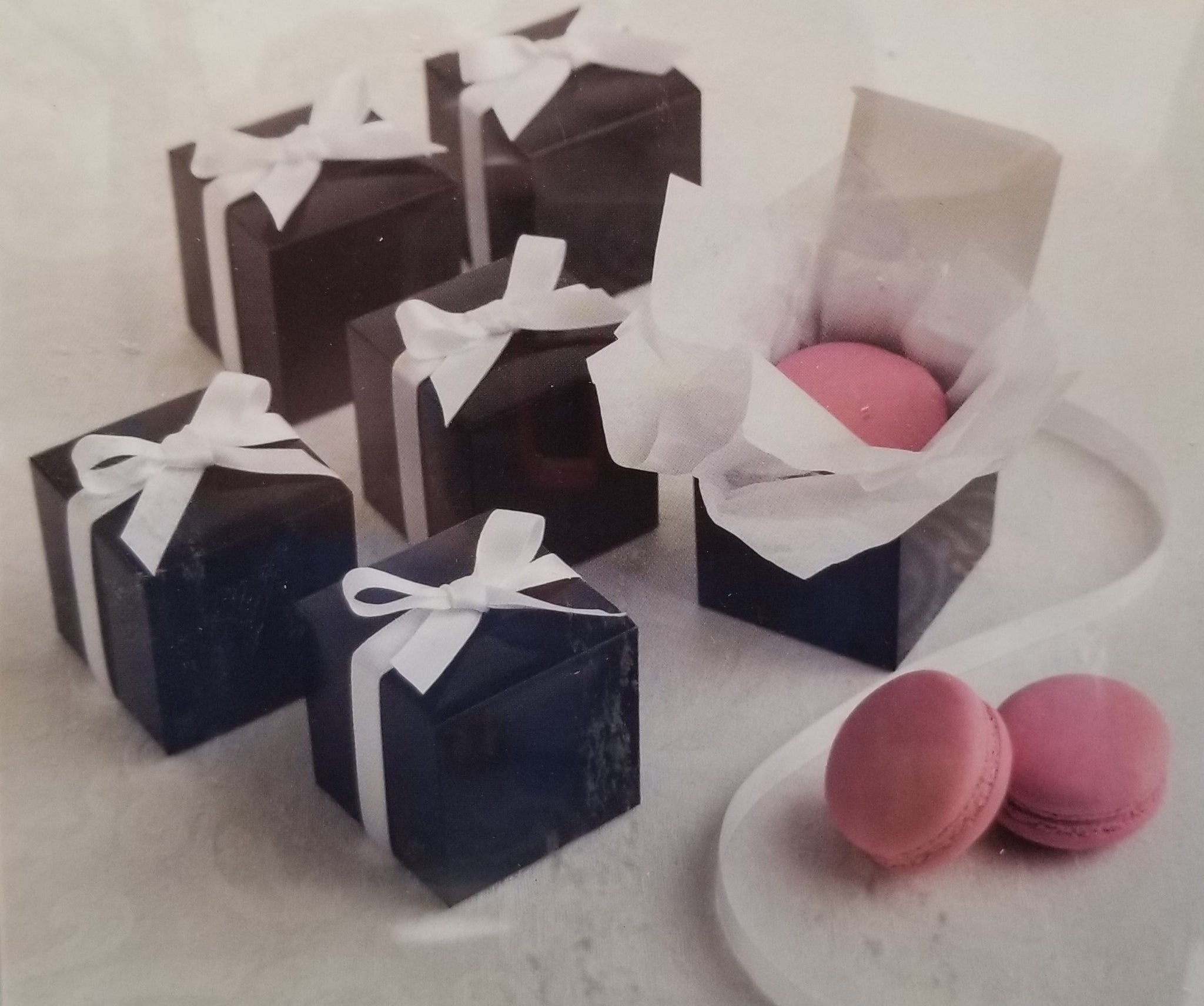 Black Square Favor Boxes Value Pack - 100 ct. – Avant-Garde Impressions